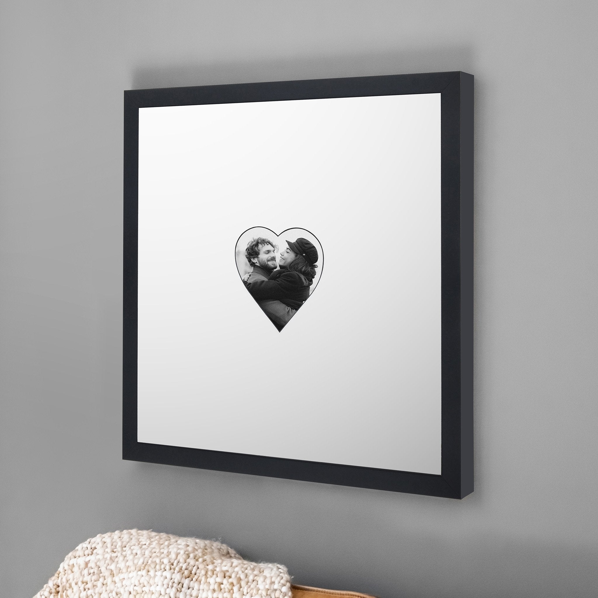 Alicia Heart Portrait – Homekor